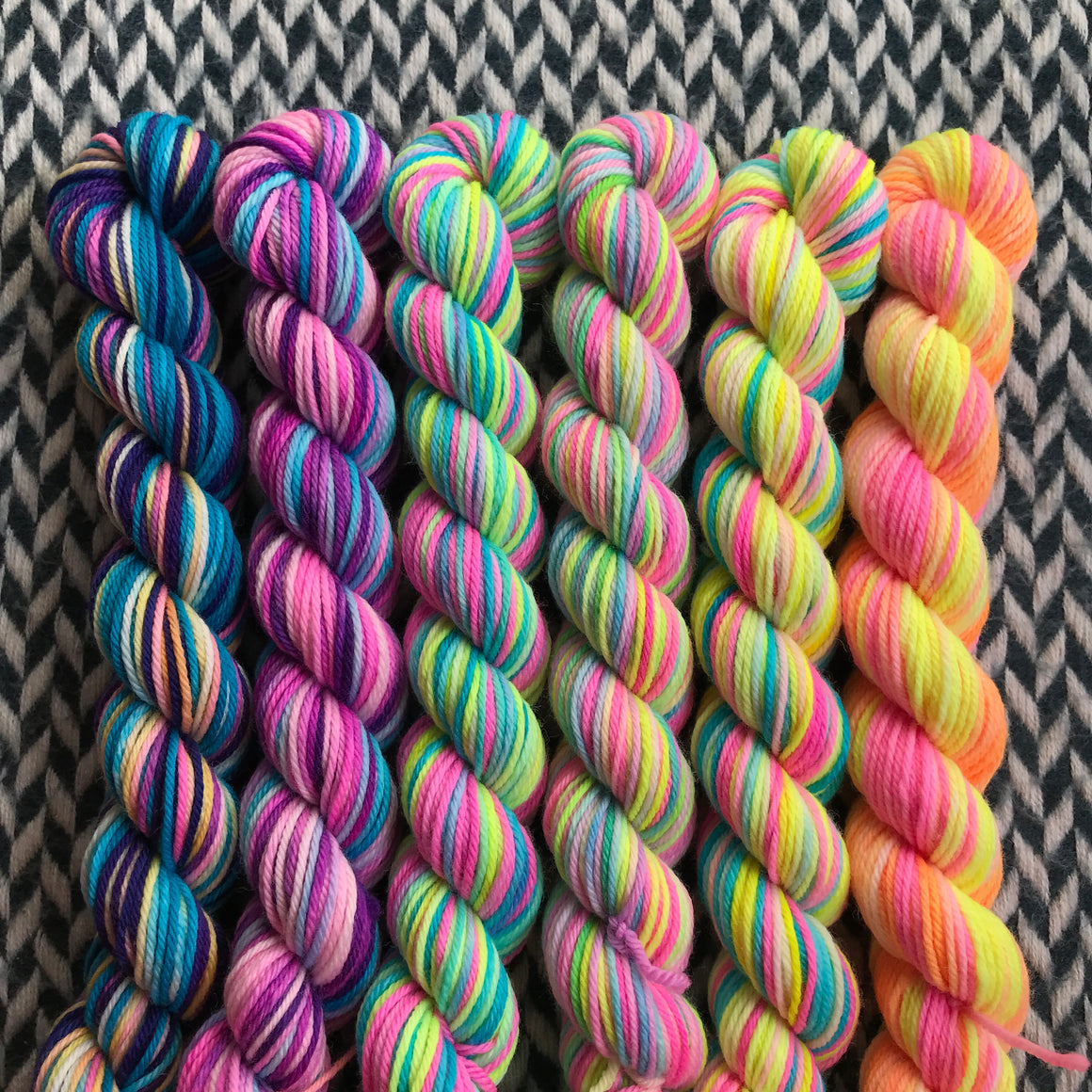 Mini-Skeins and Mini-Skein Sets – Yarn Over New York